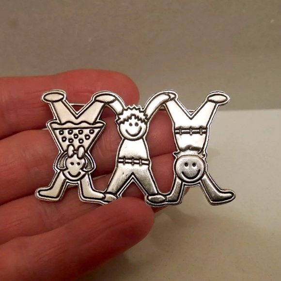 EFS.925 | Jewelry | Vintage Sterling Silver Save The Children Pin ...